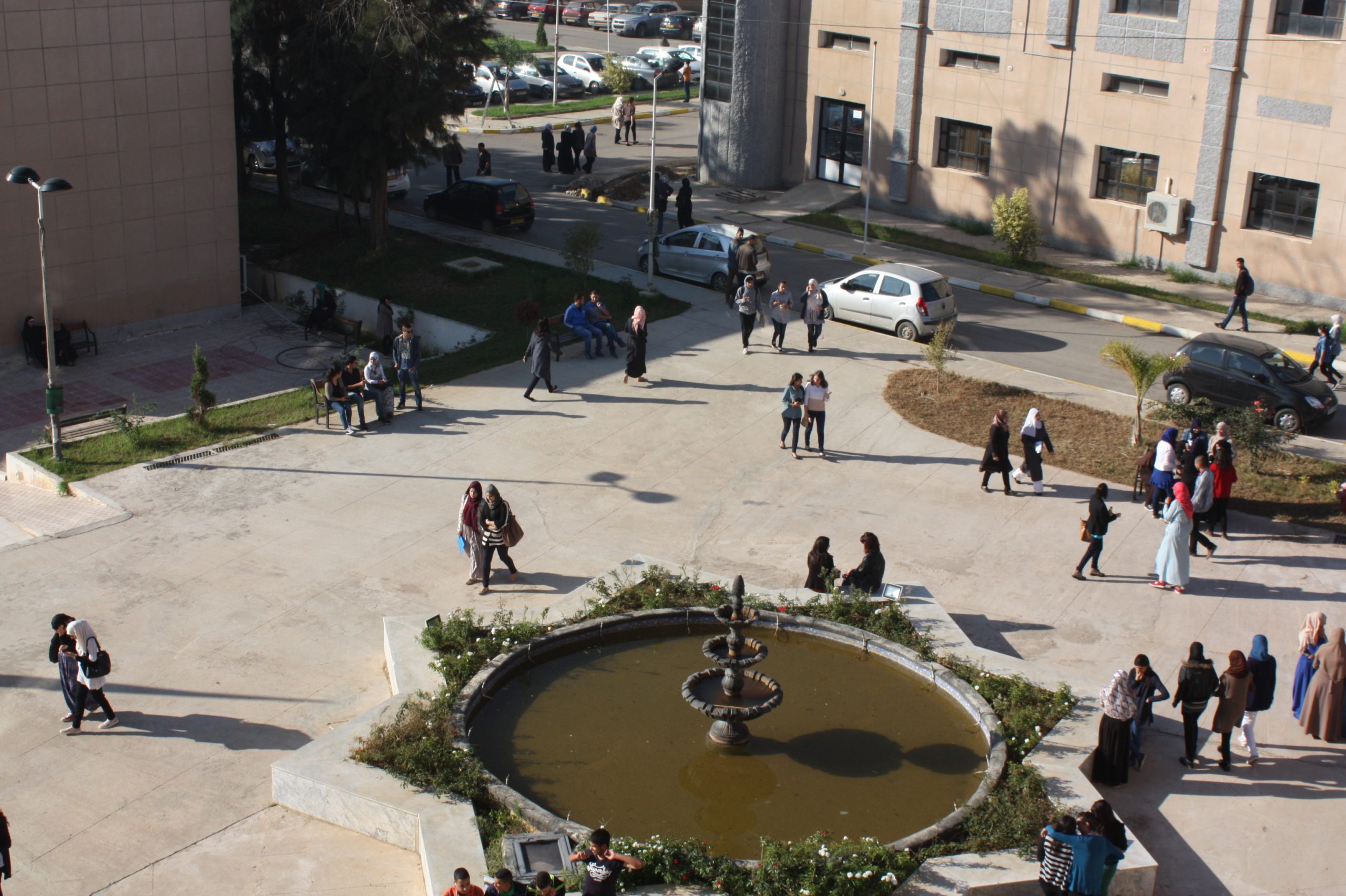 extérieur jet d'eau étudiants - ENSV